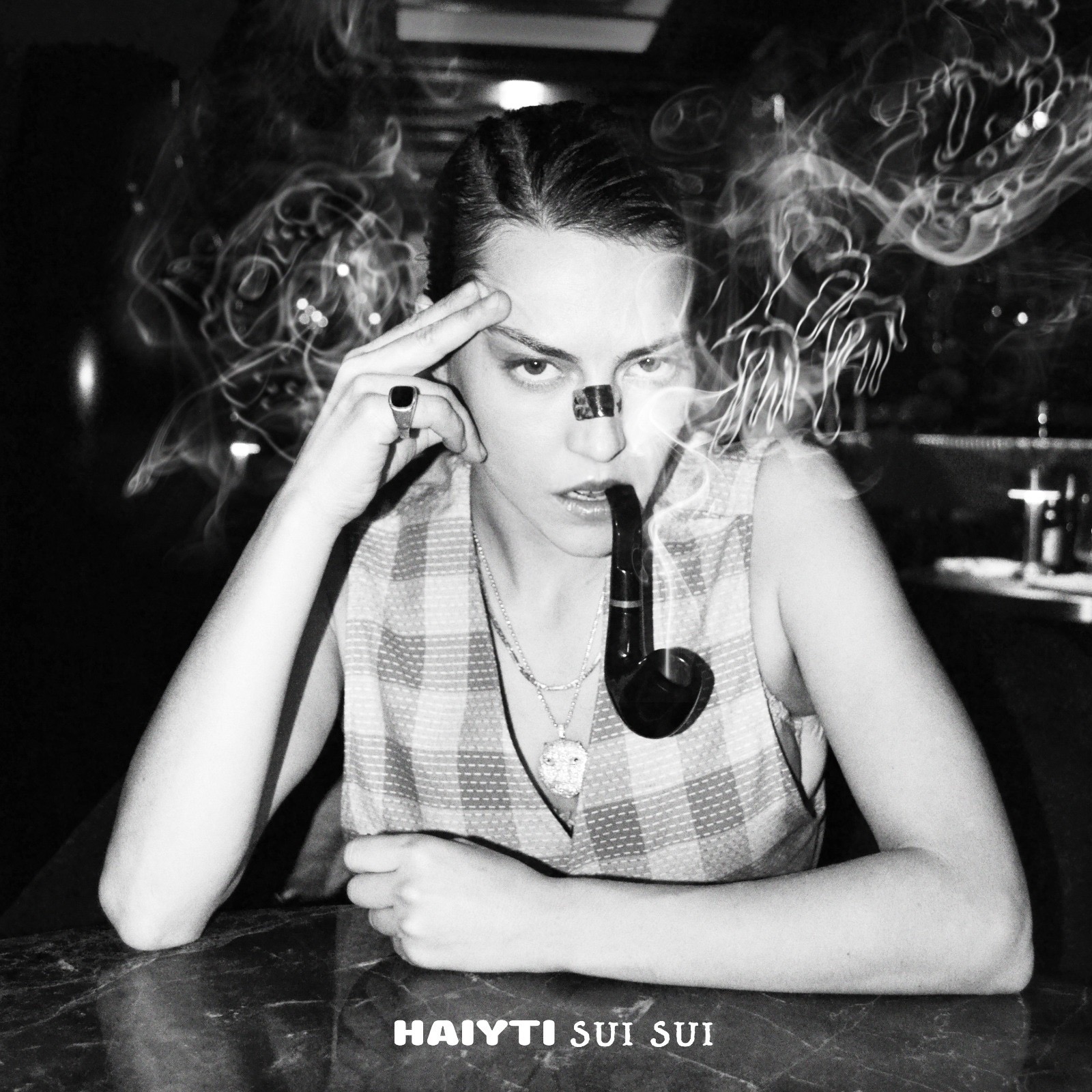 Haiyti auf der Überholspur: Sui Sui beschreibt das Leben am Abgrund ...