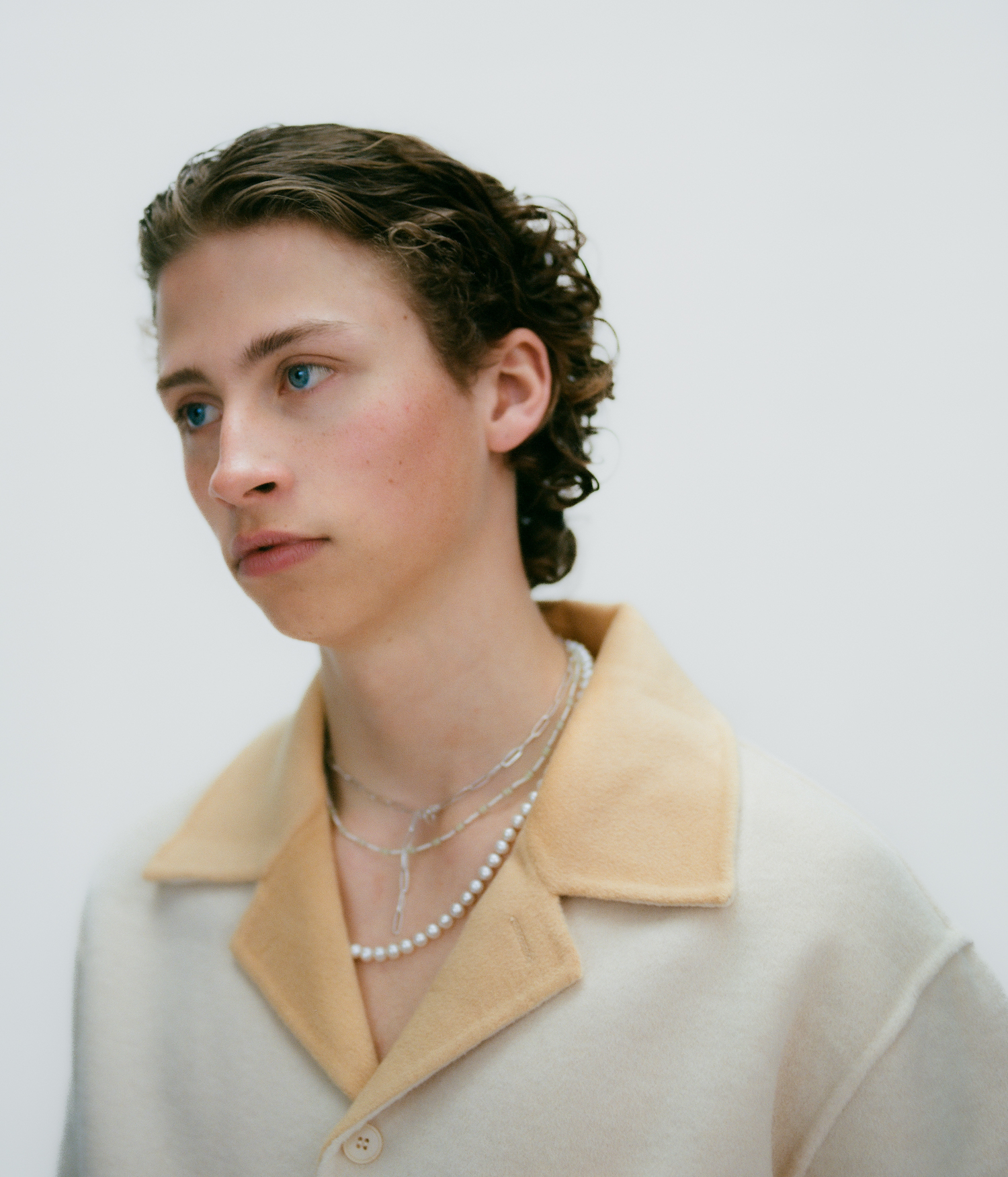 Berq wandelt auf seiner Debüt-EP "Rote Flaggen" zwischen verlorener ...